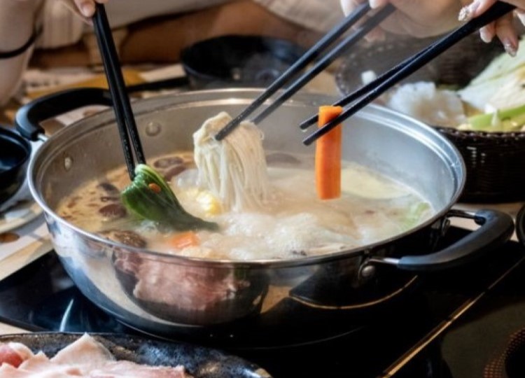 Kris+ Feast to Fly 2024